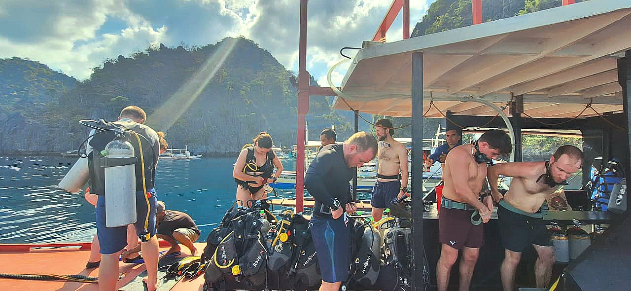 Diving Prices - Pirates Diving Center, Coron Diving Prices